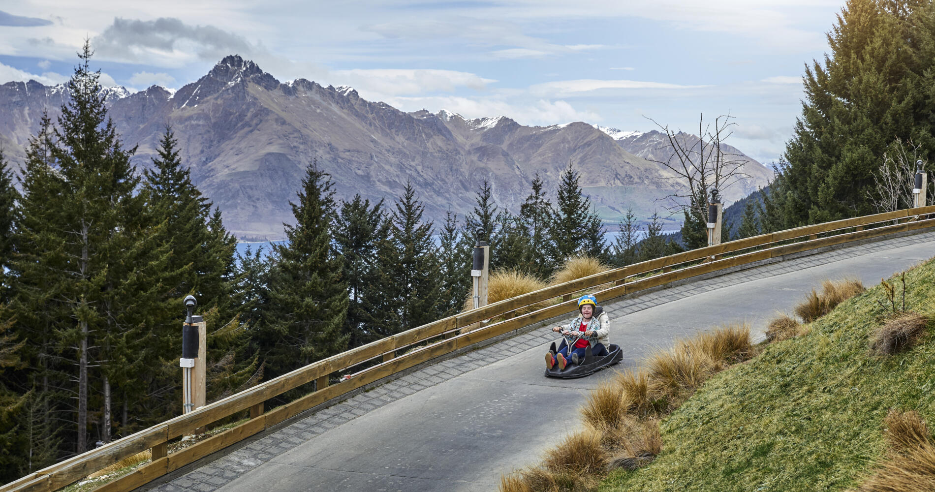 Queenstown Taxi Service – Queenstown Travels